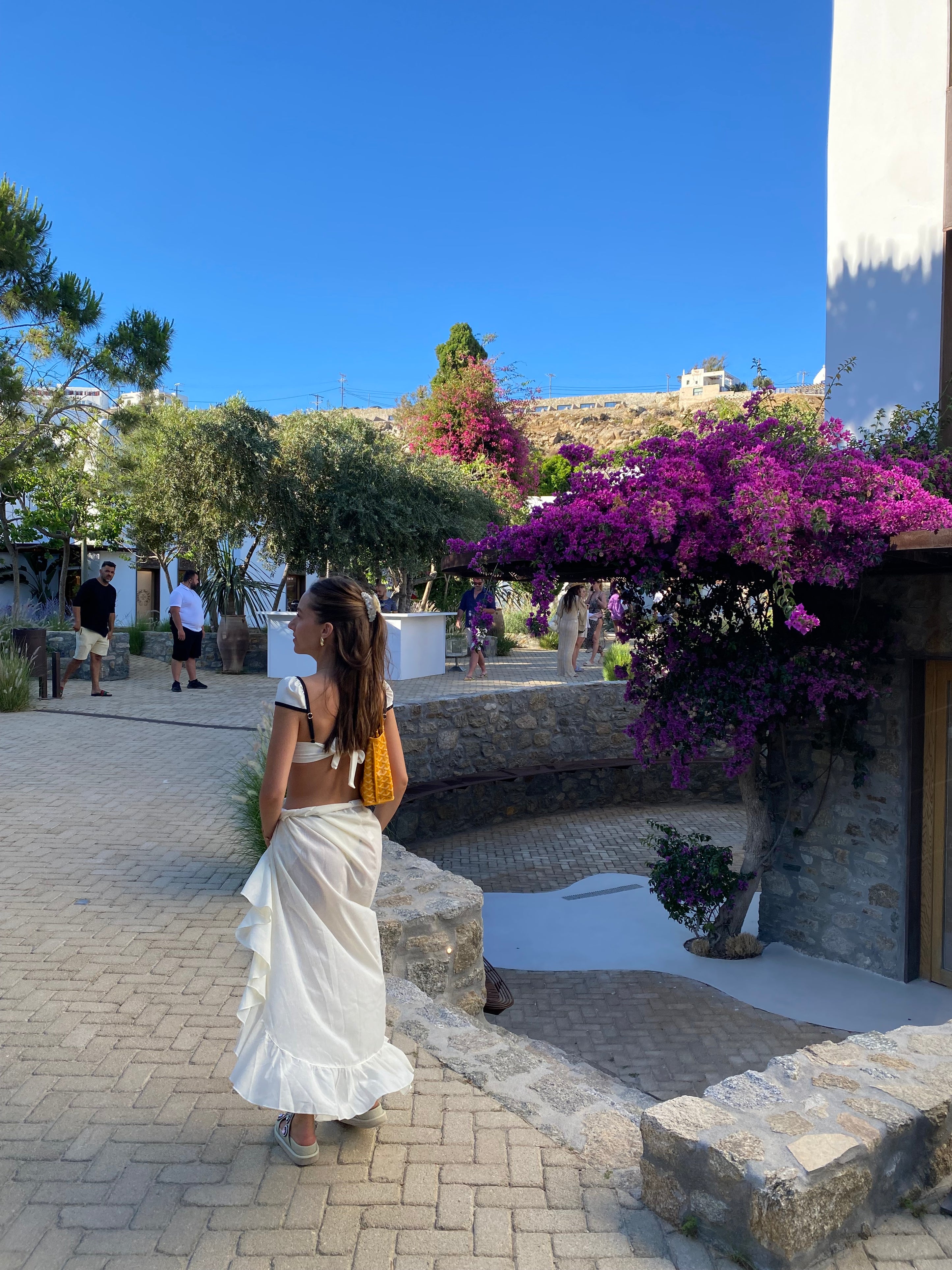 Milos Top – Strawberry Milk Mob