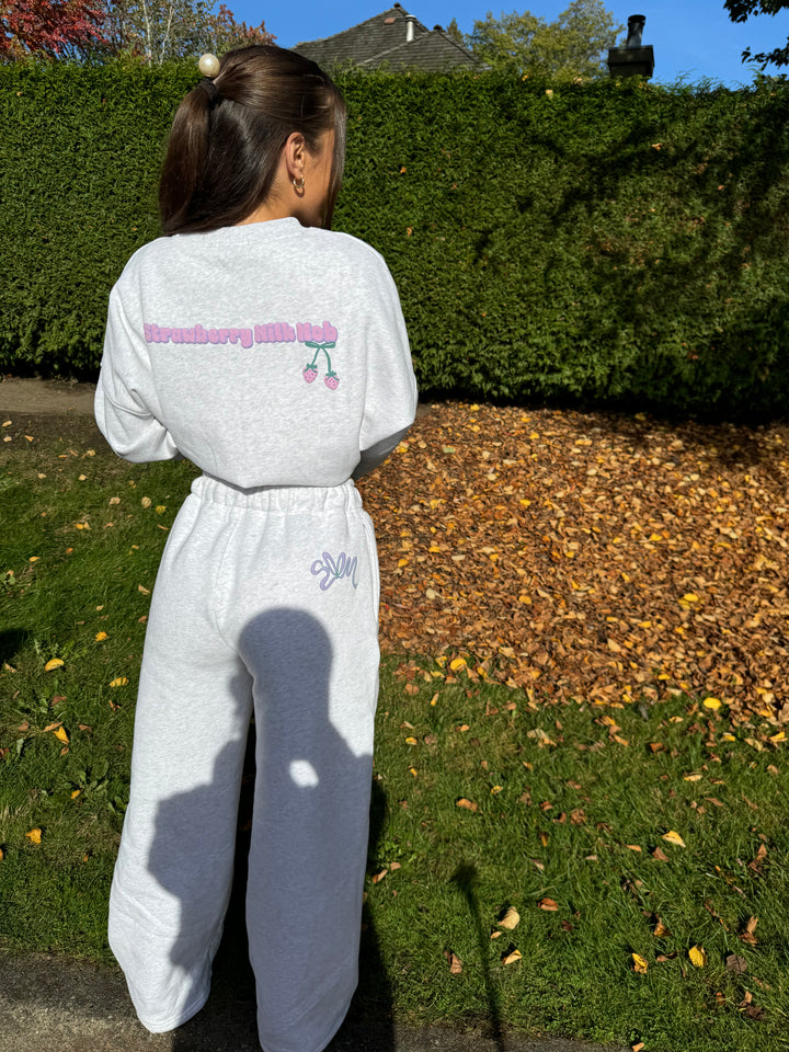 Mob Gear – Strawberry Milk Mob